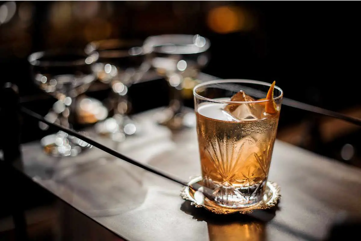 Types of Ice for Drinks: Choosing the Right Chill for Your Beverage ...